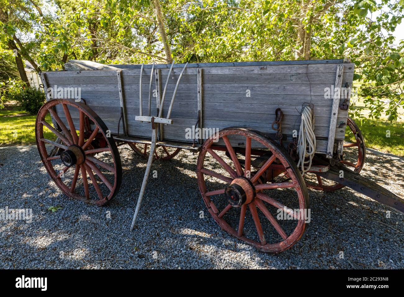 Old wagon cart hi-res stock photography and images - Alamy
