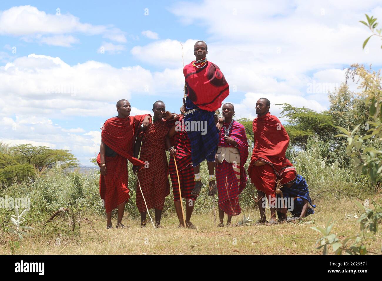 Maasai Warriors Jumping High Resolution Stock Photography and Images ...
