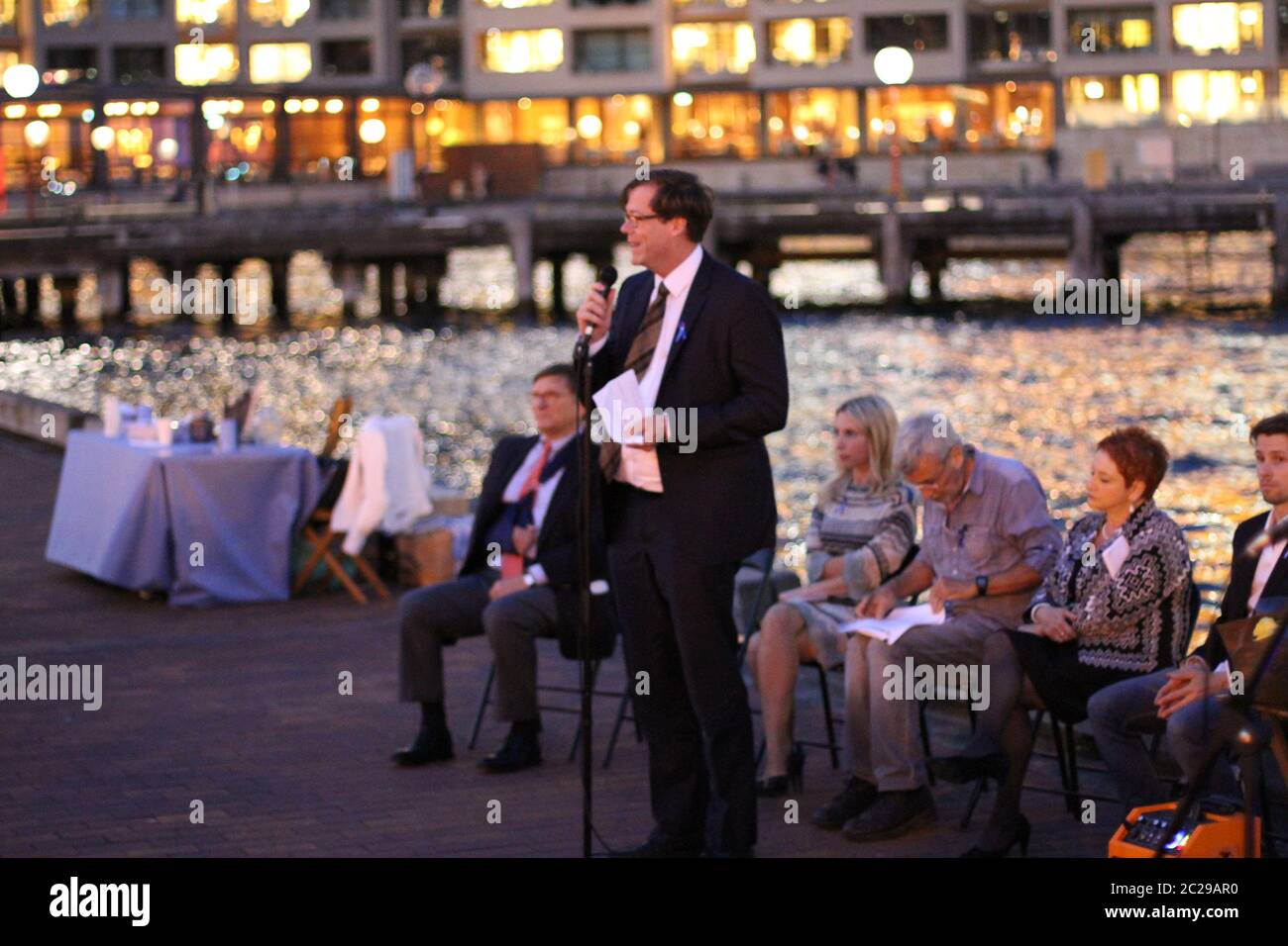 Candle light tribute victims hi-res stock photography and images - Alamy