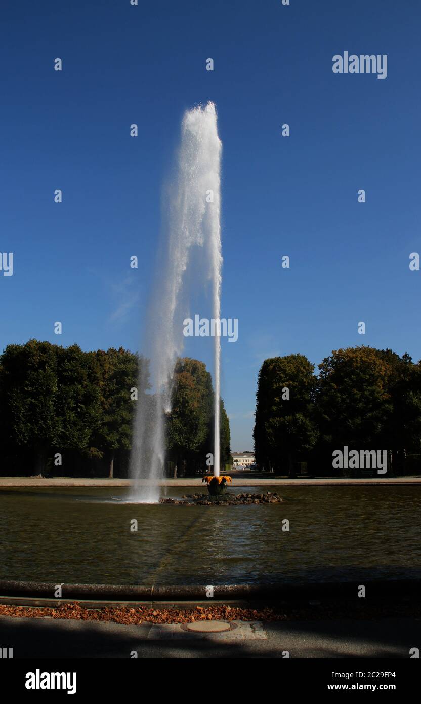 A big fountain Stock Photo - Alamy