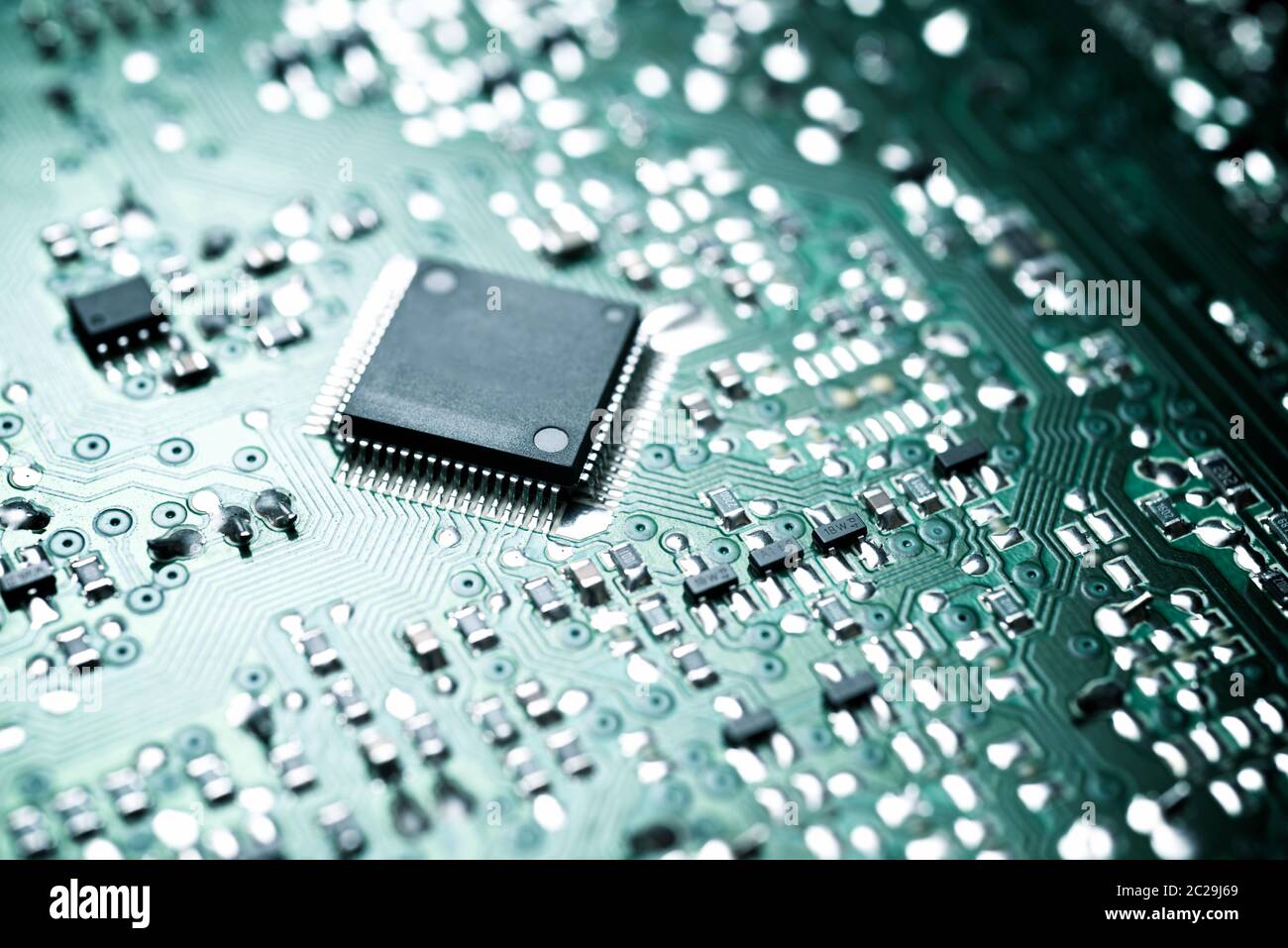 Integrated microcircuit hi-res stock photography and images - Alamy