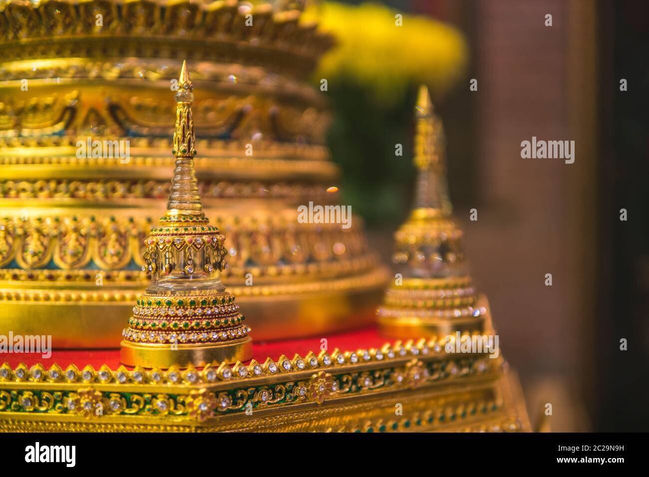 Sarira pagoda hi-res stock photography and images - Alamy