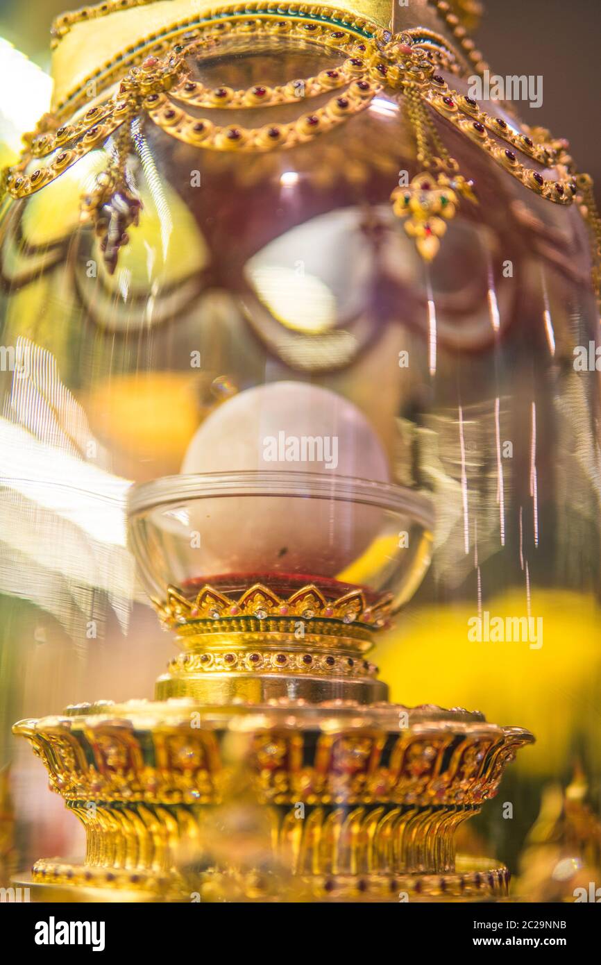 Sarira hi-res stock photography and images - Alamy