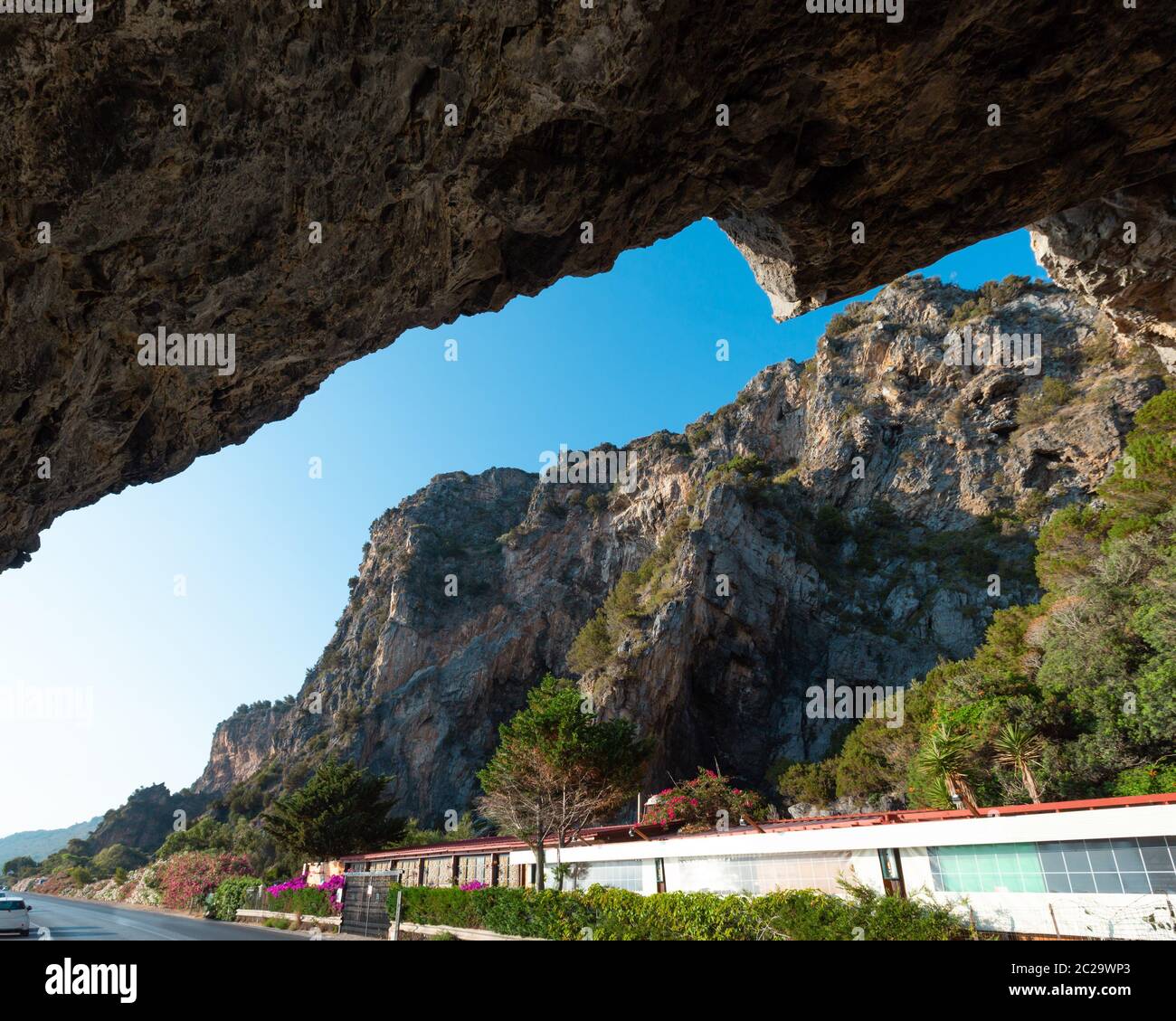 Tunnel through a cliff hi-res stock photography and images - Alamy