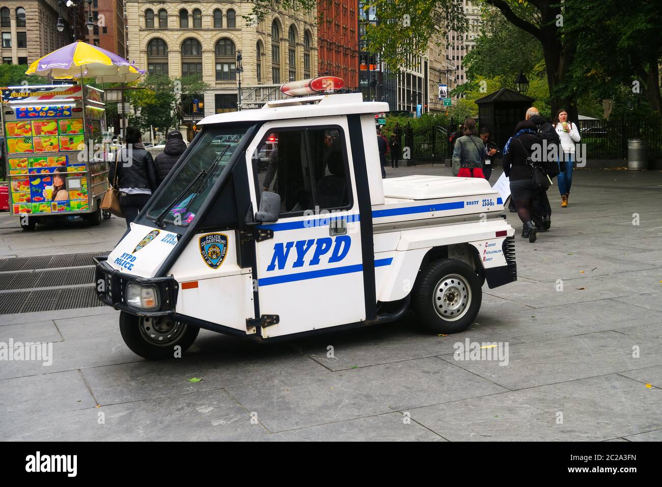 Nypd vehicle hi-res stock photography and images - Alamy