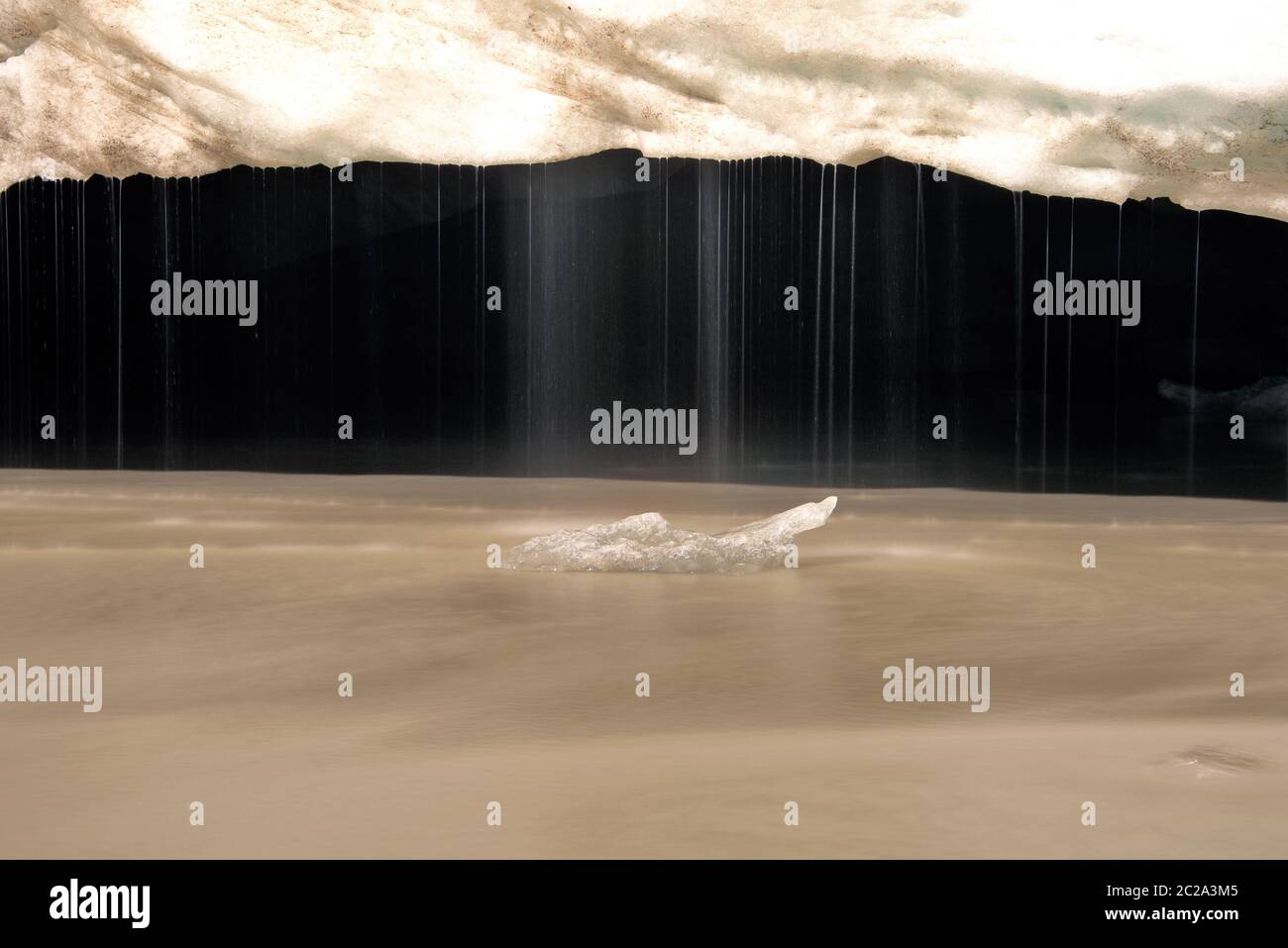 Ice dying hi-res stock photography and images - Alamy