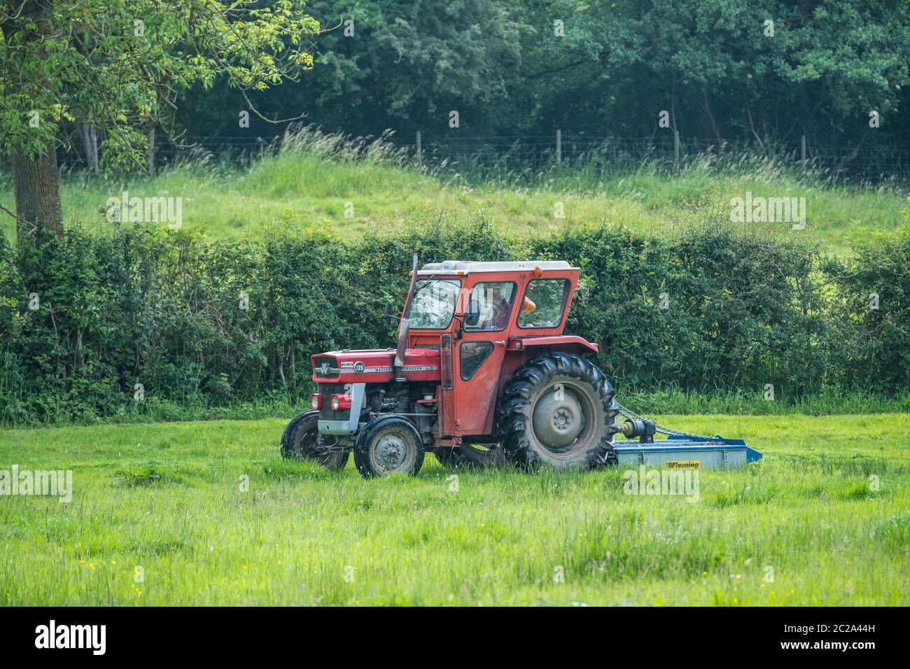 Massey ferguson 135 tractor hi-res stock photography and images - Alamy