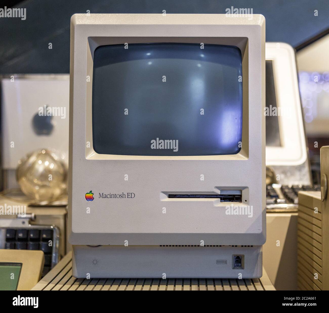 Original apple computer hi-res stock photography and images - Alamy