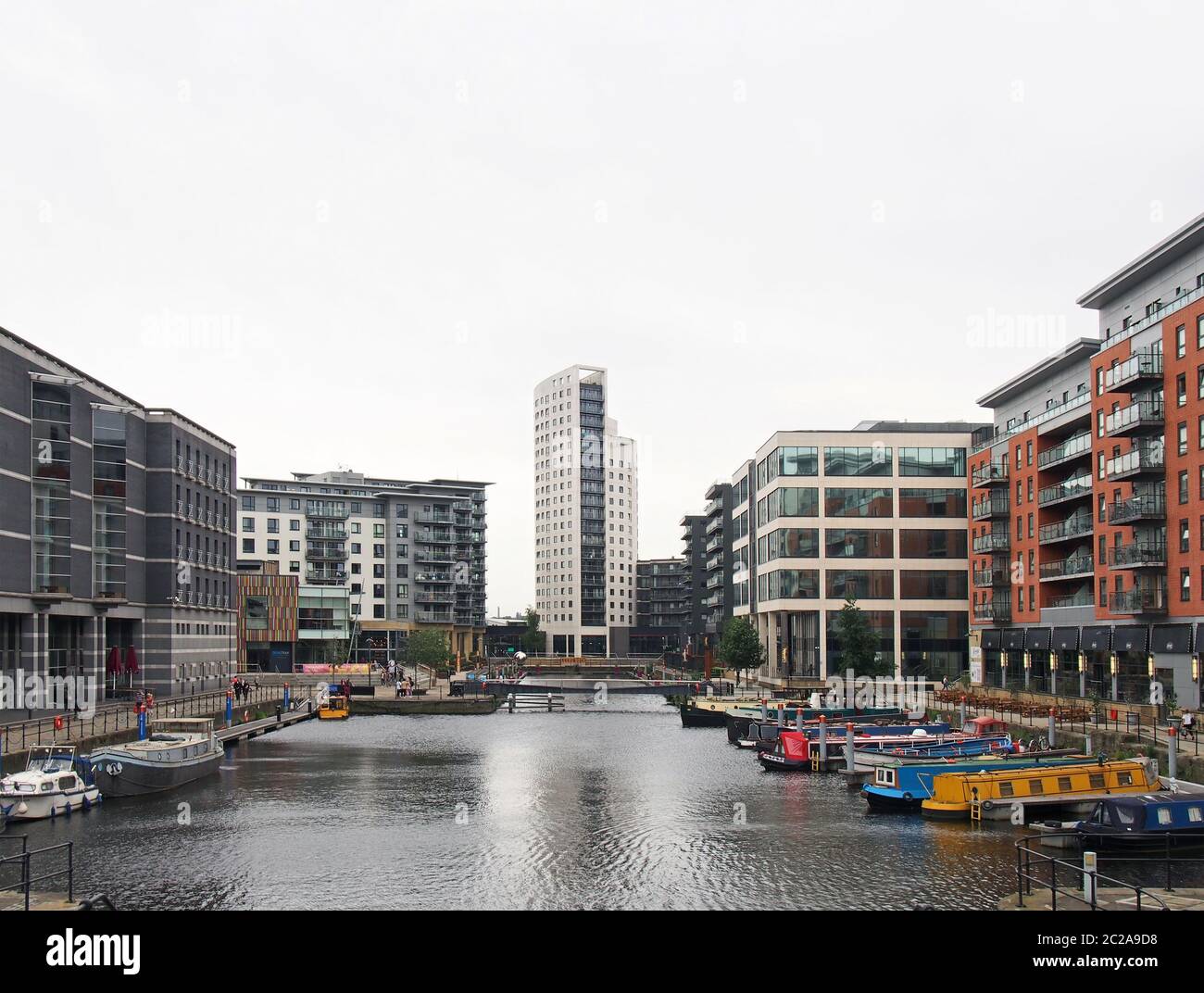 Leeds business district hi-res stock photography and images - Alamy