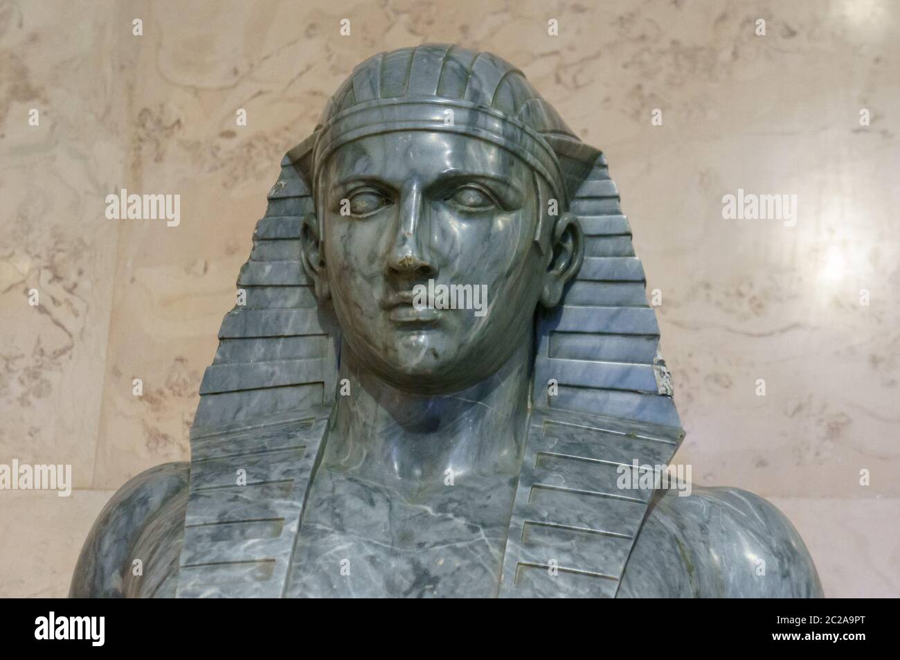 Egypt statue of Ramses the Great Stock Photo - Alamy