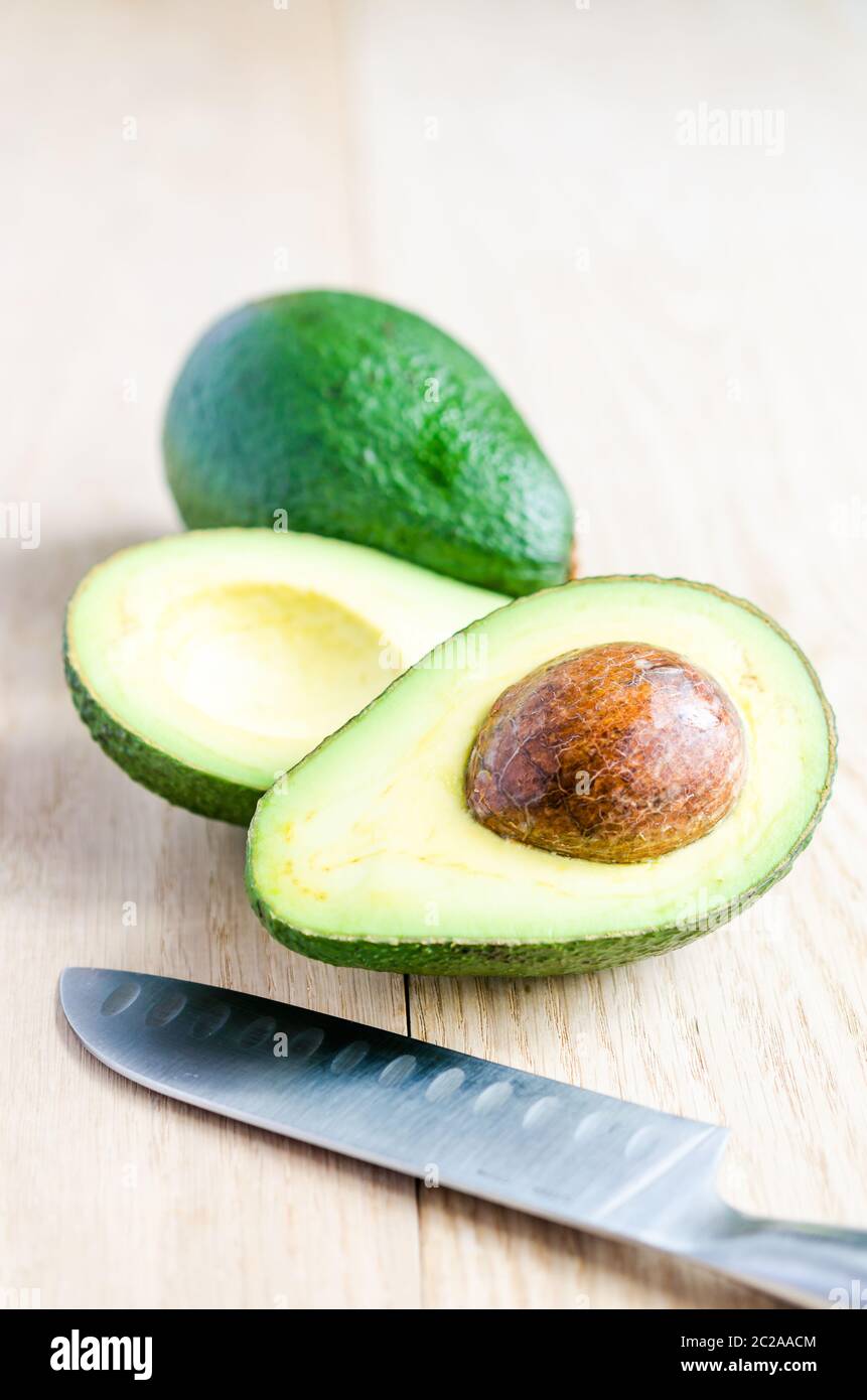 Avocado cross section hi-res stock photography and images - Alamy