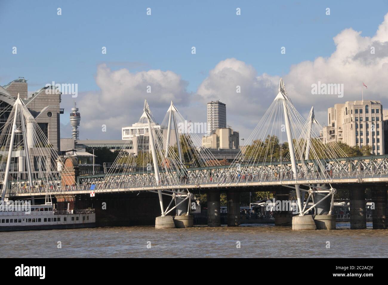 The building of waterloo bridge hi-res stock photography and images - Alamy