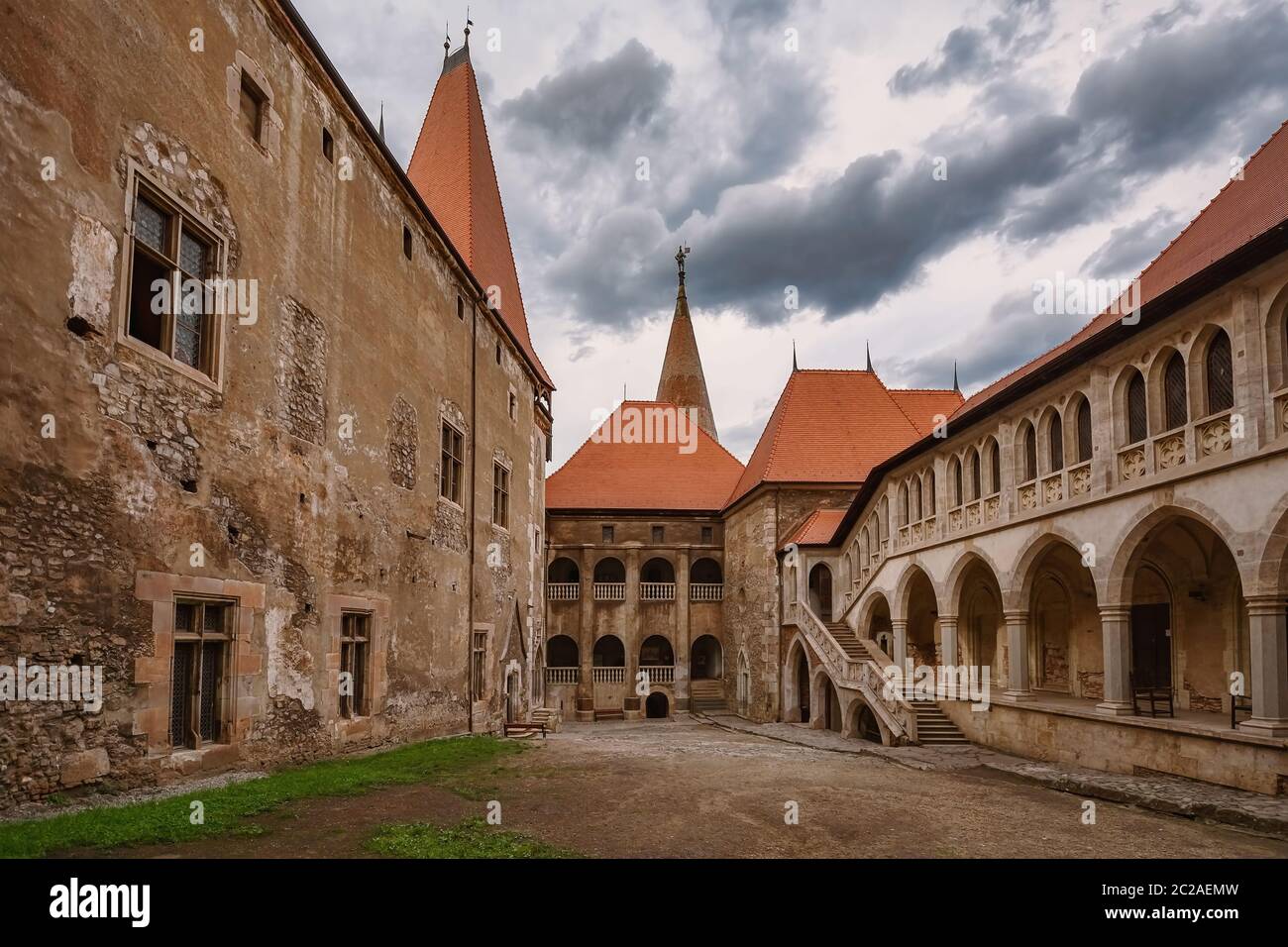 Corvin castle courtyard hi-res stock photography and images - Alamy