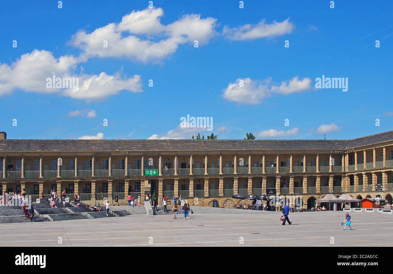 Halifax piece hall hi-res stock photography and images - Alamy