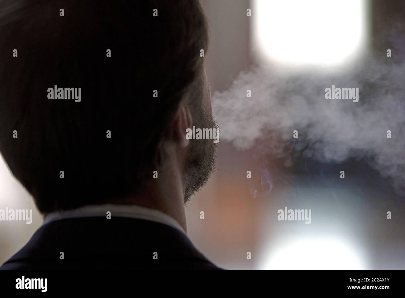 Unhealthy lifestyle smoking hi-res stock photography and images - Alamy