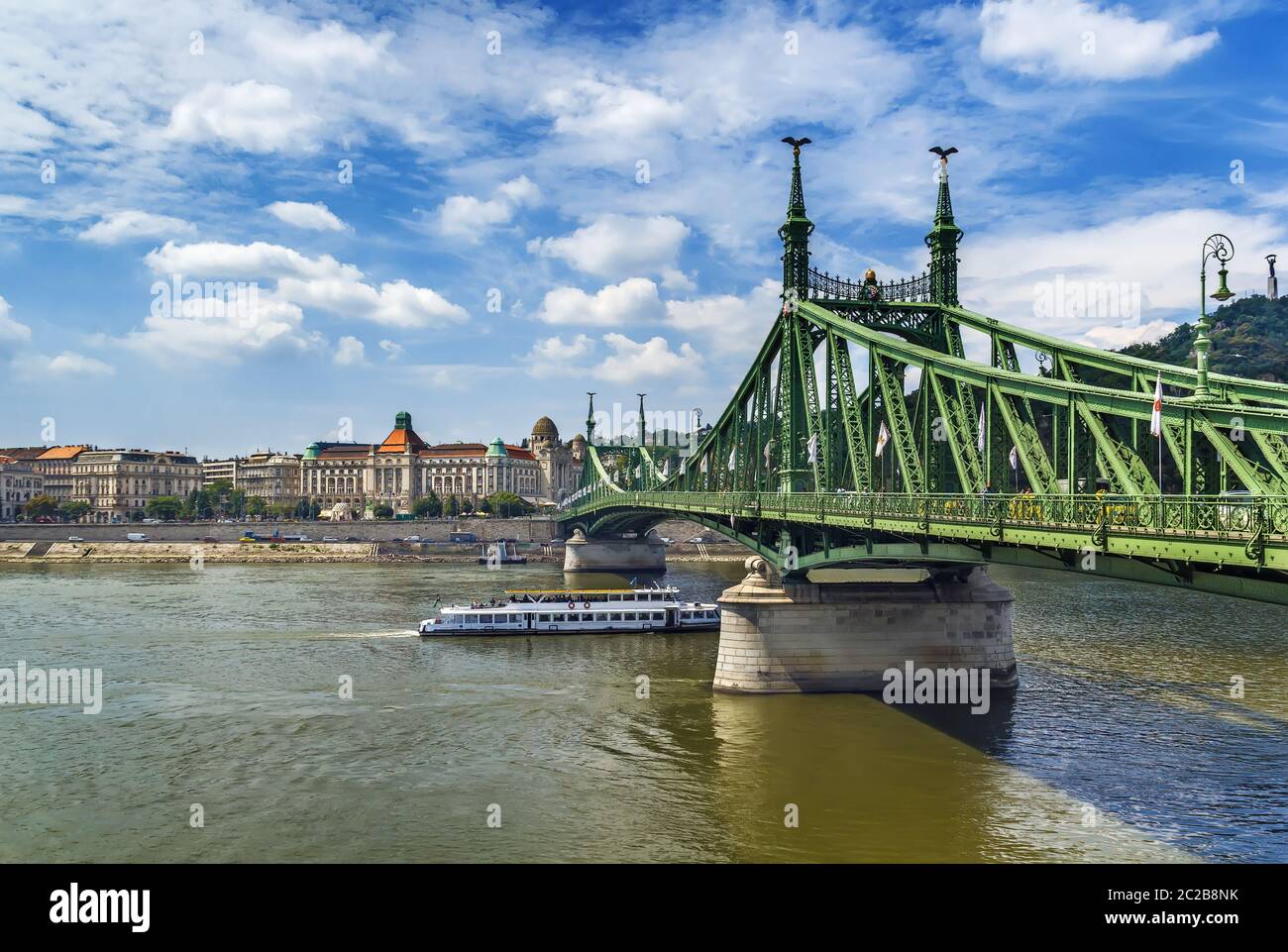 Historic bridge hungary hi-res stock photography and images - Alamy