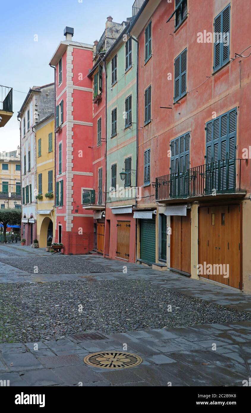 Retro street architecture with colorful facades houses in Italy Stock ...