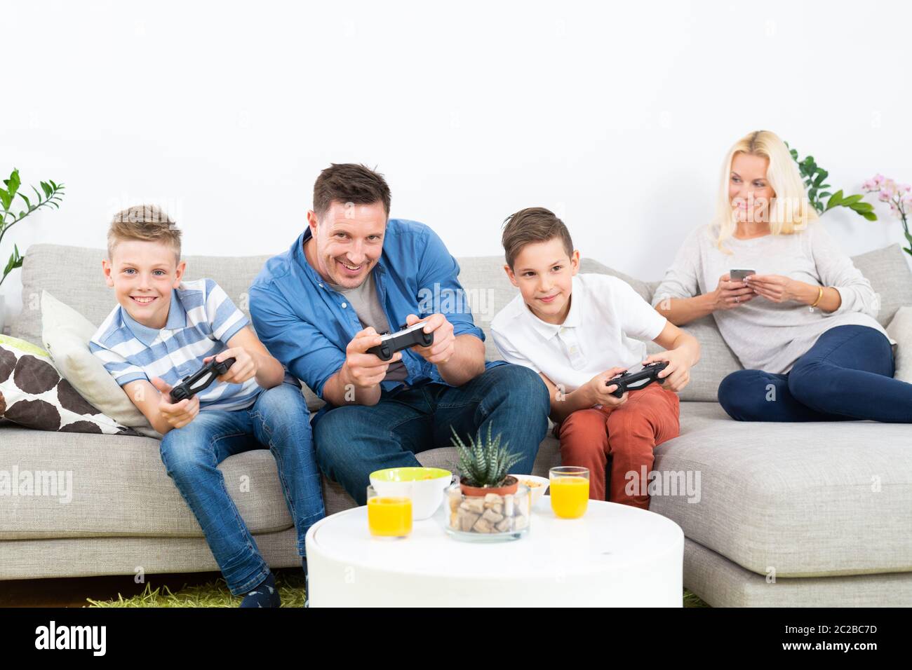 Mom consoles boy hi-res stock photography and images - Alamy