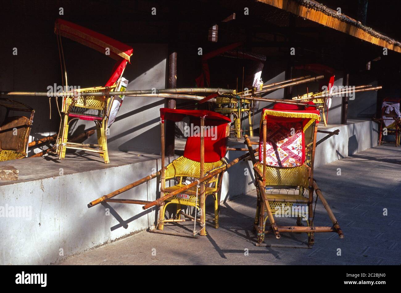 Sedan chairs hi-res stock photography and images - Alamy