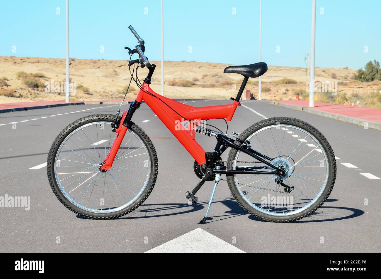 Modern Red Full Suspension Mountain Bike MTB Bicycle Stock Photo - Alamy