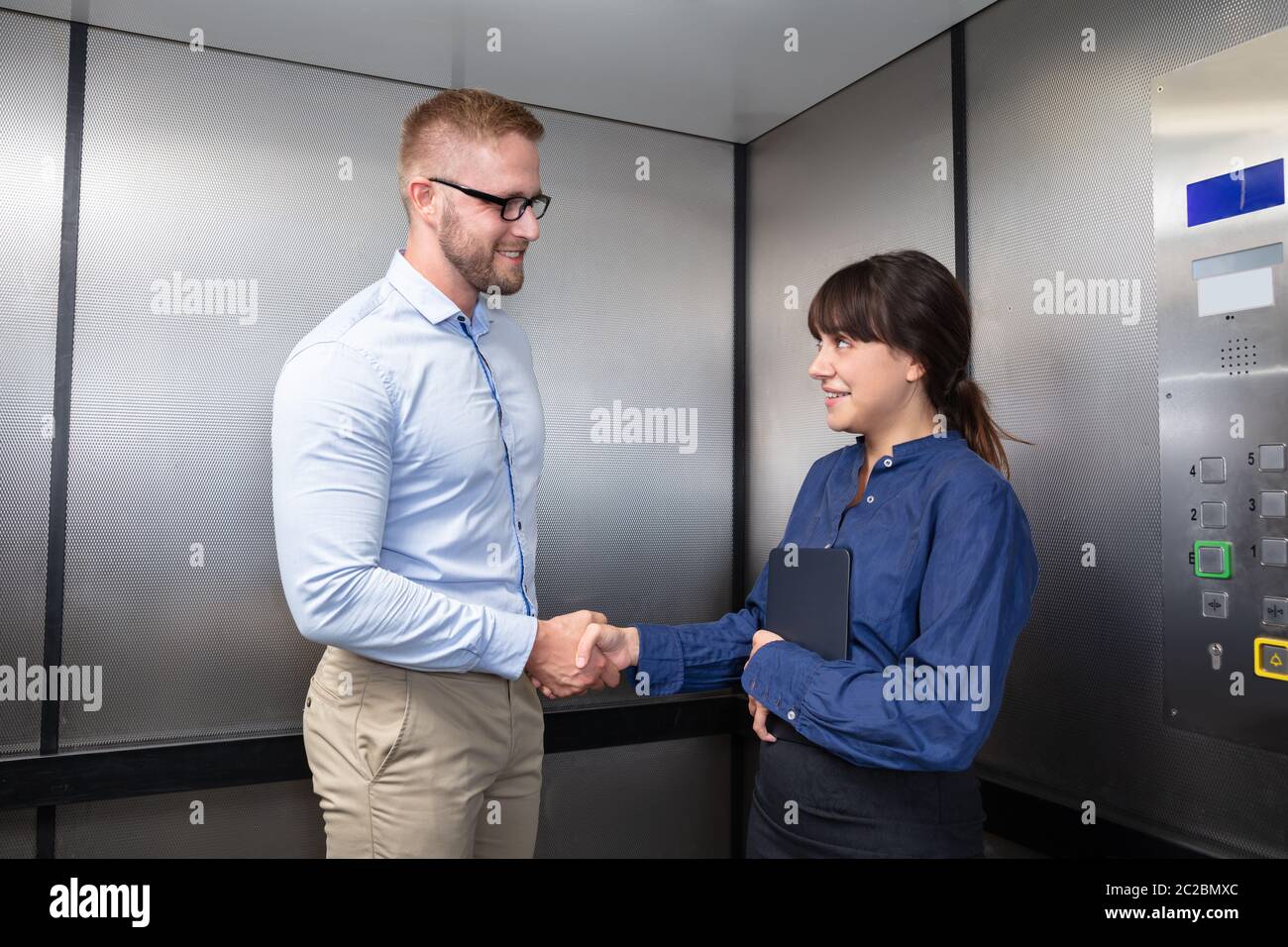 Elevator pitch hi-res stock photography and images - Alamy