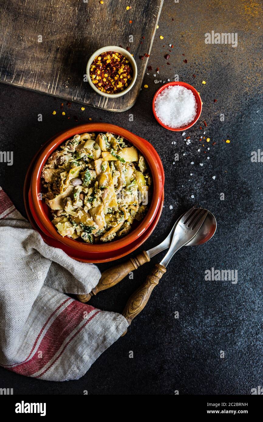 Georgian lobio dish Stock Photo - Alamy
