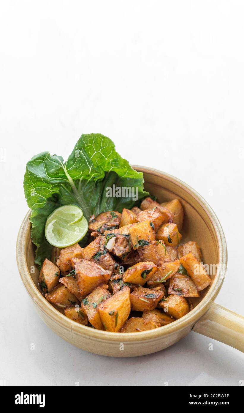 batata harra traditional lebanese mezze spicy fried potato starter dish ...