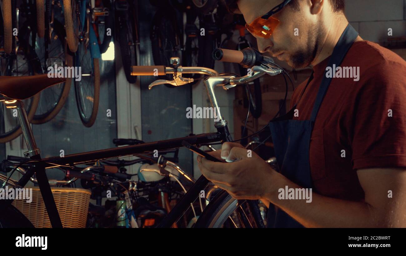 Business bike hi-res stock photography and images - Alamy