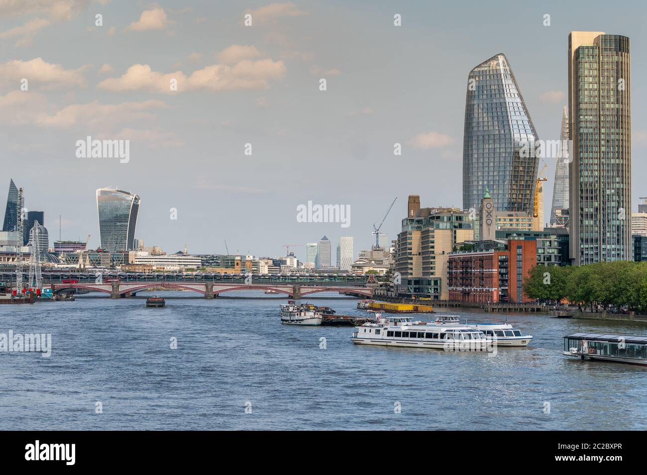 LONDON, ENGLAND - MAY 27, 2020: Panoramic view of the London city ...
