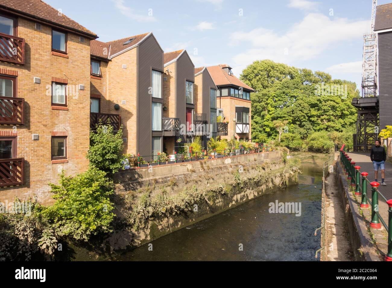 A new housing development on the River Thames at Mill Platt, in Old ...
