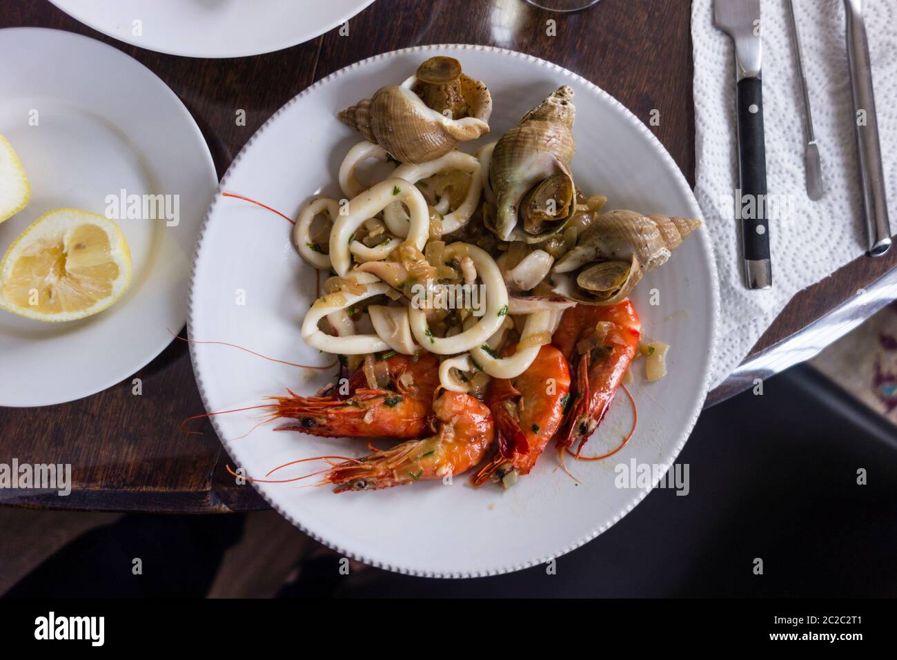 Whelks hi-res stock photography and images - Alamy