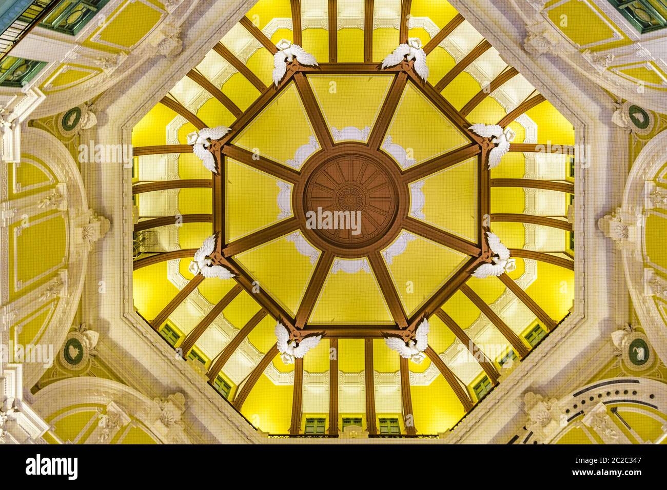 Tokyo dome roof hi-res stock photography and images - Alamy