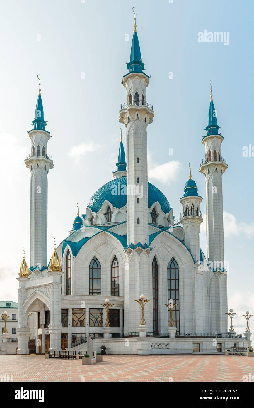 Muslim mosque Kul-Sharif in Kazan against the blue sky and clouds Stock ...