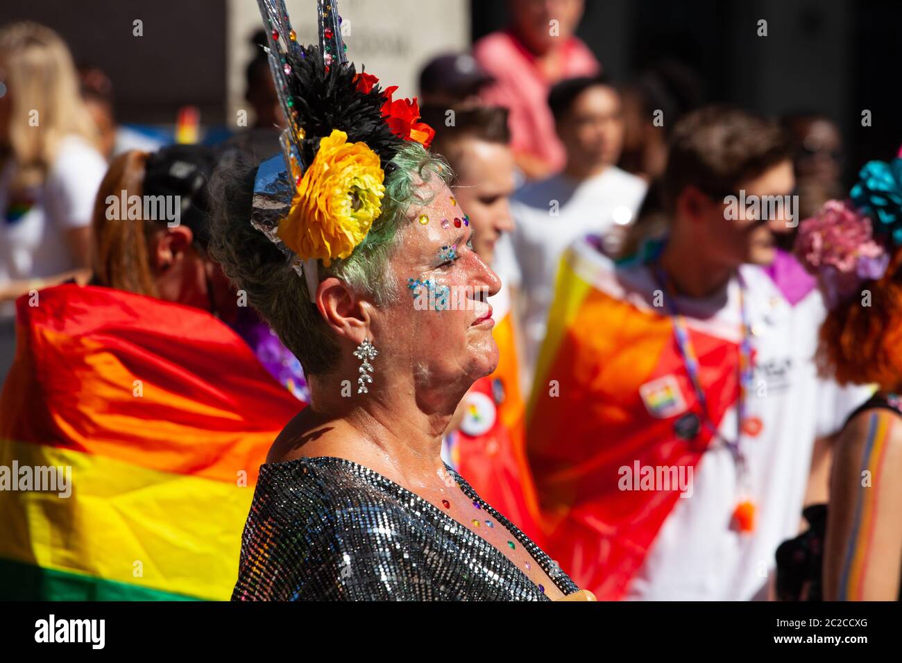 Flamboyant woman hi-res stock photography and images - Alamy