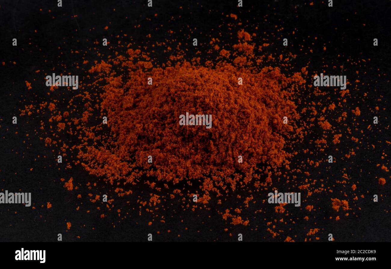 Black powder pile hi-res stock photography and images - Alamy