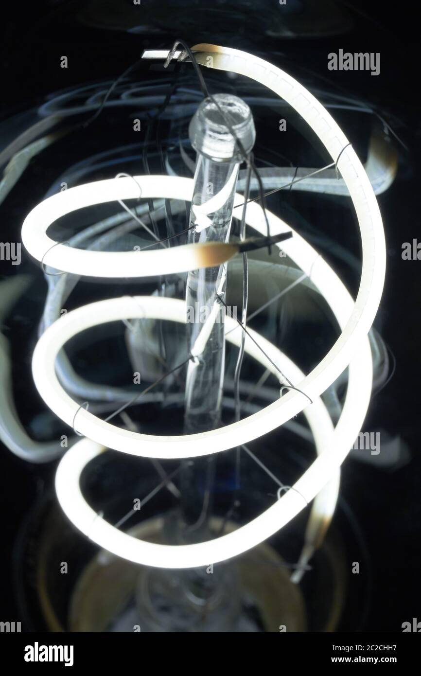 Modern filament lighting hi-res stock photography and images - Alamy