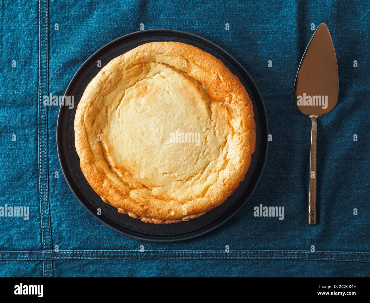 Classic Cheesecake on table. Top view Stock Photo - Alamy
