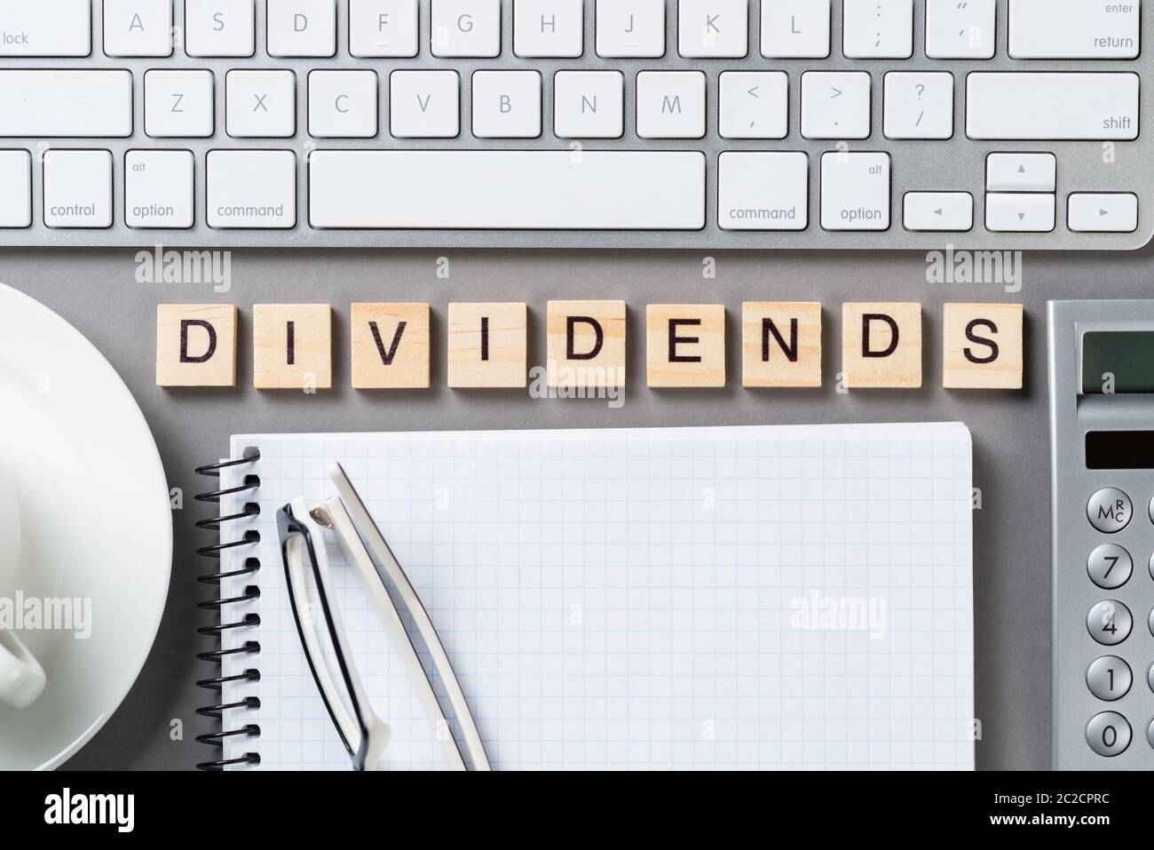 Investing dividends hi-res stock photography and images - Alamy