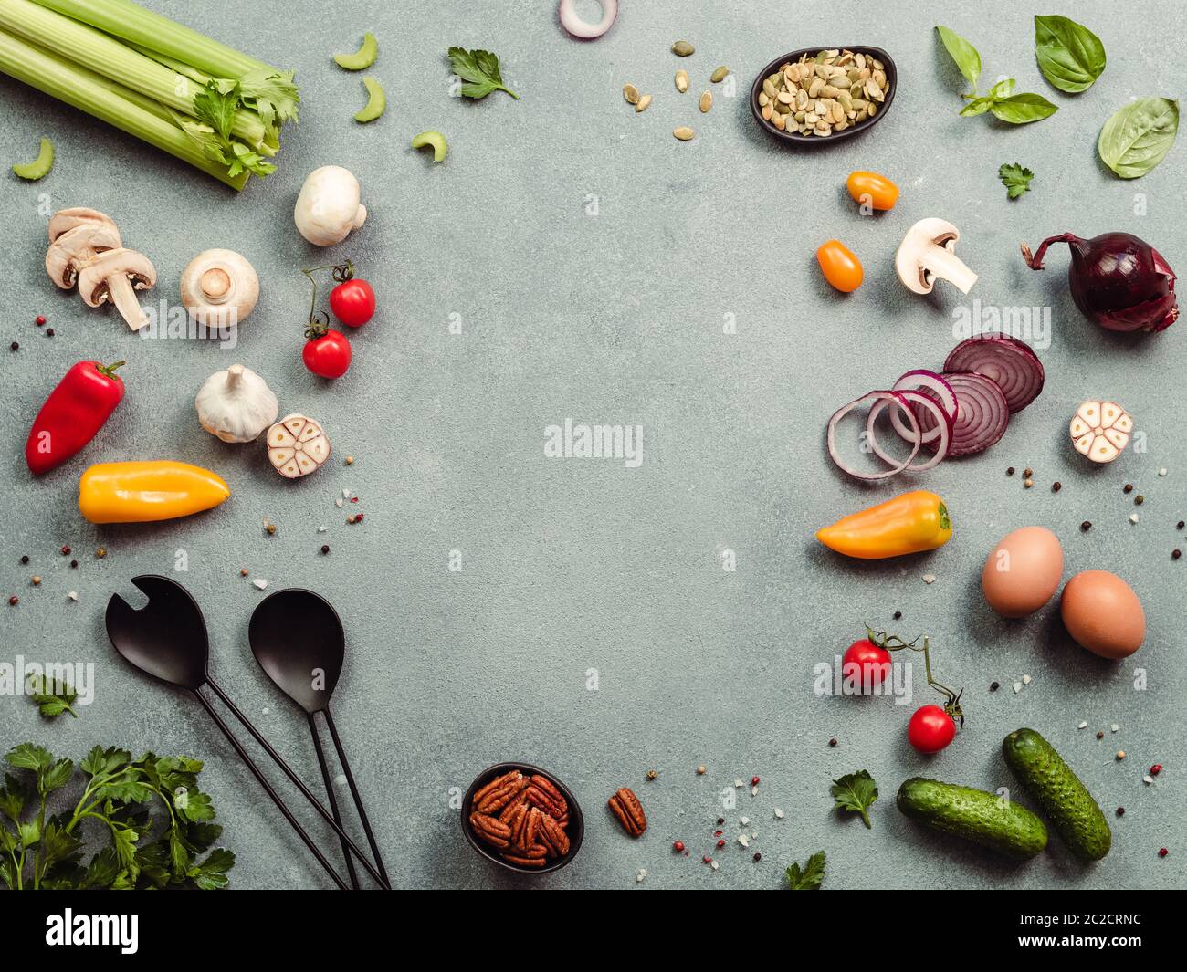 Clipboard white paper ingredients hi-res stock photography and images ...