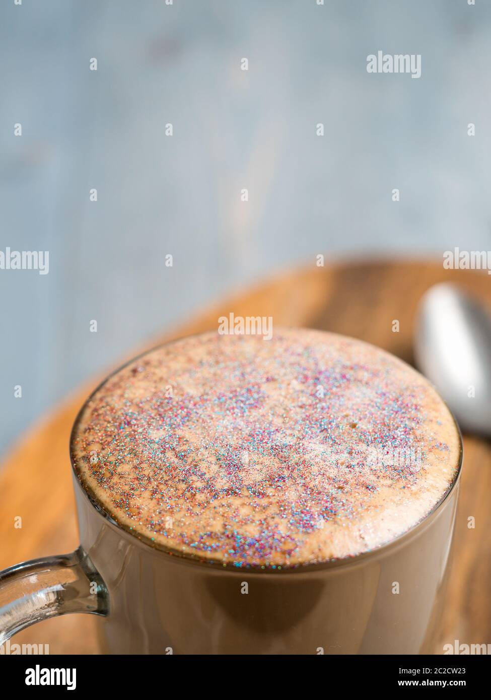 diamond cappuccino coffee with edible glitter Stock Photo - Alamy
