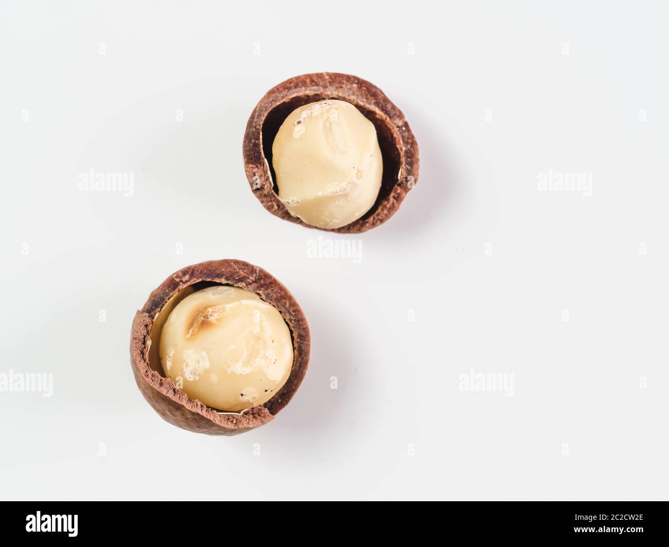 Two open shells hi-res stock photography and images - Alamy