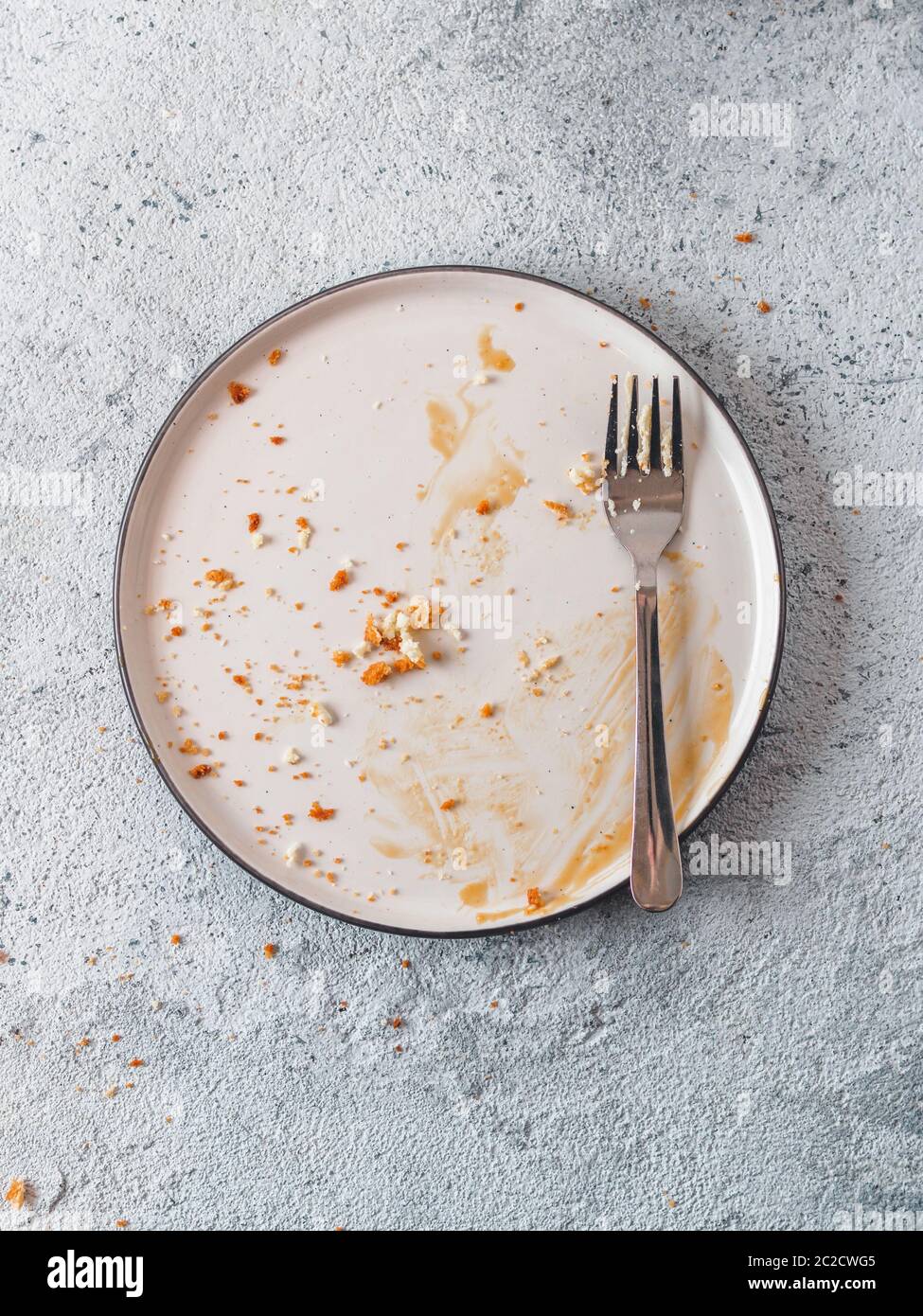 Dirty plate overhead hi-res stock photography and images - Alamy