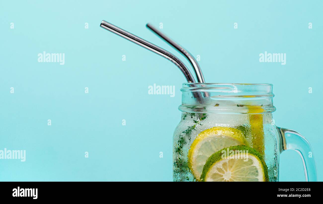 Glass water metallic straws hi-res stock photography and images - Alamy