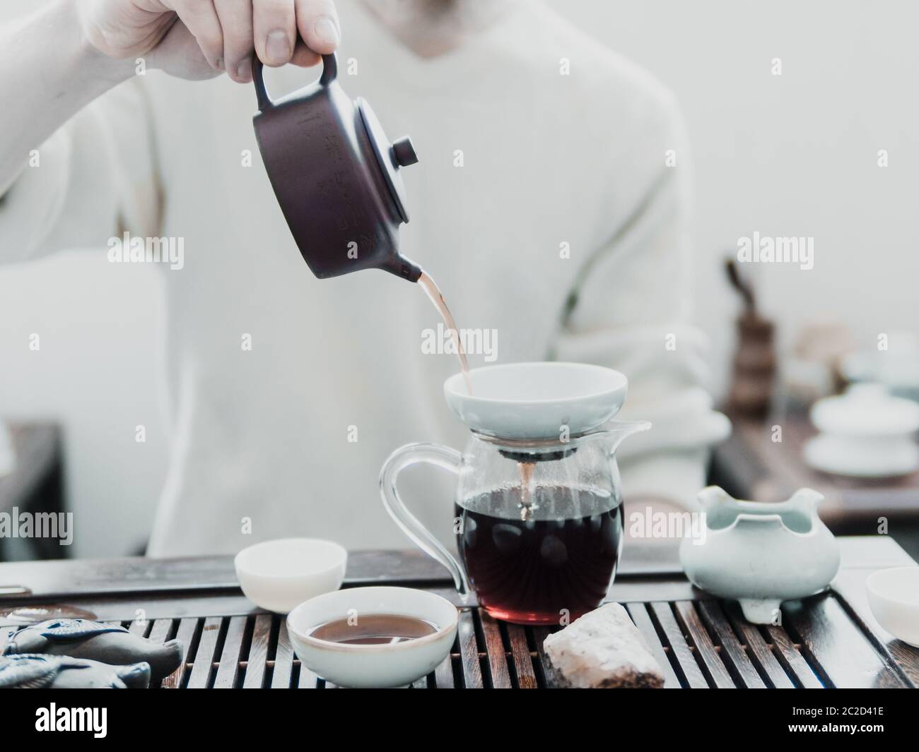 Chinese puerh tea ceremony Stock Photo - Alamy