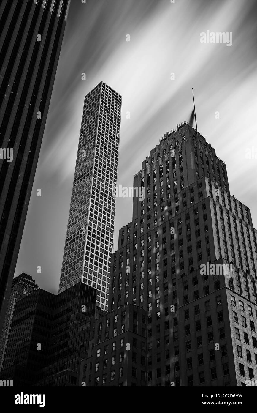 Fifth avenue skyscrapers and 450 Park Avenue in midtown Manhattan Stock ...