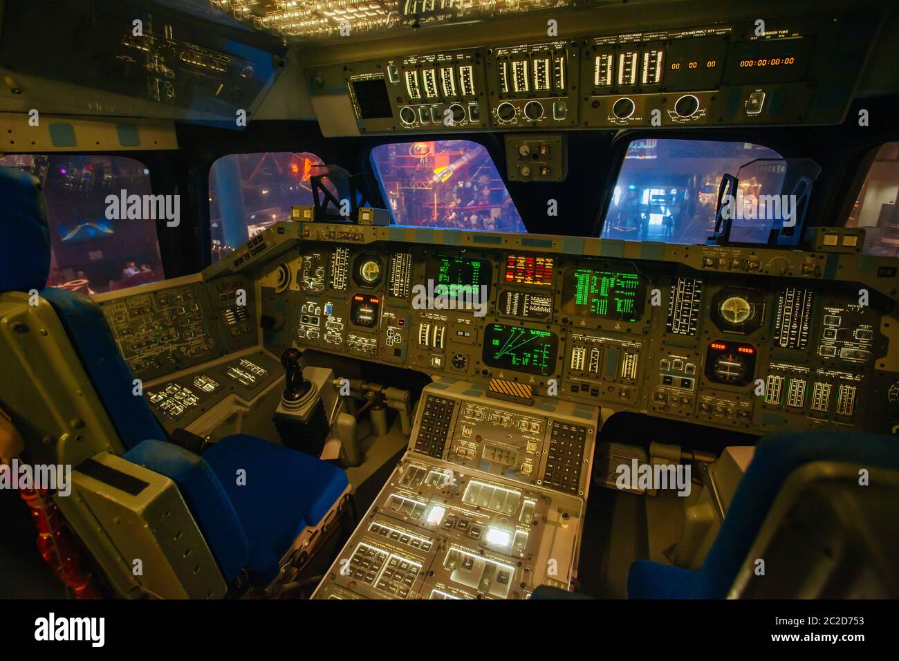 Space shuttle cockpit hi-res stock photography and images - Alamy