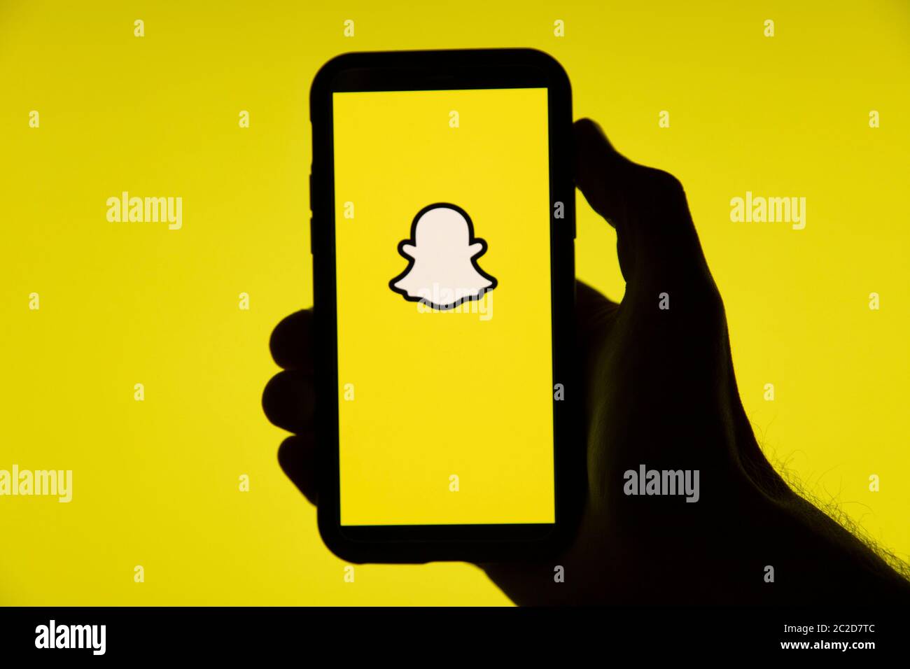 Phone snapchat logo on screen hi-res stock photography and images - Alamy