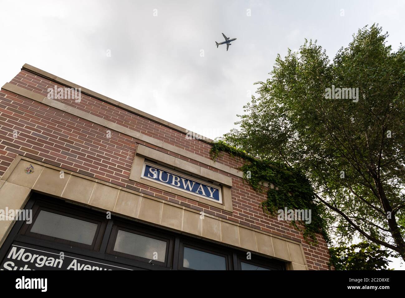 Escalator subway york street in hi-res stock photography and images - Alamy