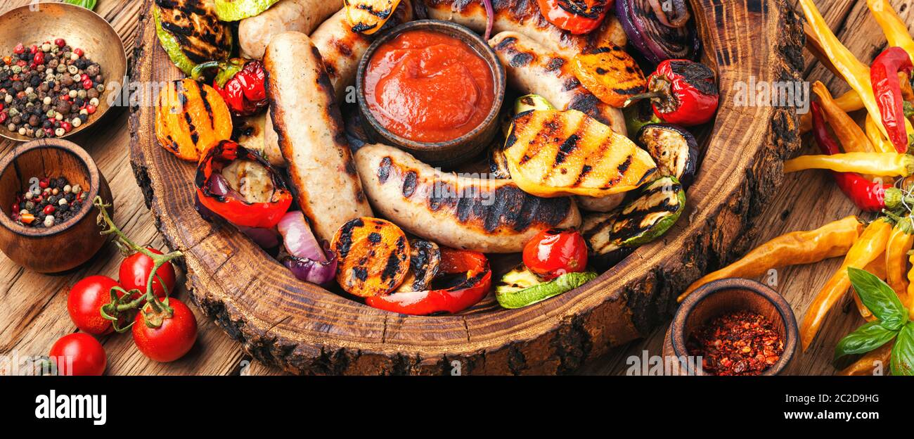 Bbq long table food hi-res stock photography and images - Alamy