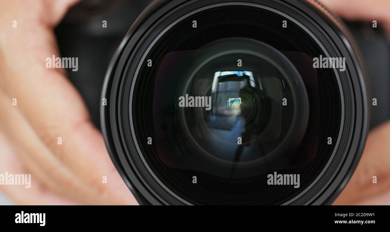 Changing aperture camera lens hi-res stock photography and images - Alamy